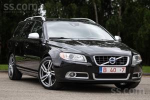 Black Volvo V70 2013 in Tukums, with an engine capacity of 2.00 L and mileage of 319 thousand km for 7950 €, photo 5 on AUTOMOTO.COM.LV