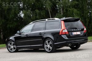Black Volvo V70 2013 in Tukums, with an engine capacity of 2.00 L and mileage of 319 thousand km for 7950 €, photo 9 on AUTOMOTO.COM.LV
