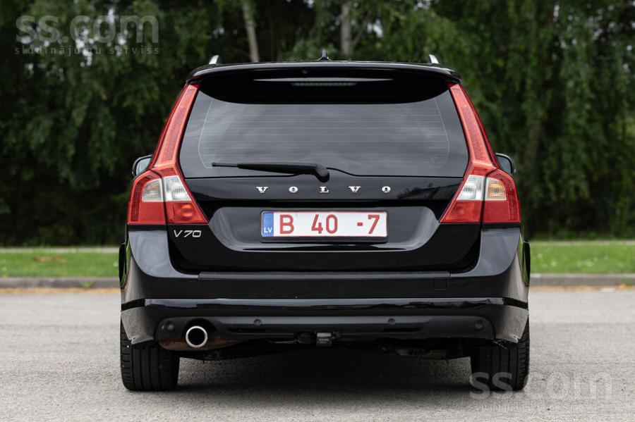 Black Volvo V70 2013 in Tukums, with an engine capacity of 2.00 L and mileage of 319 thousand km for 7950 €, photo 11 on AUTOMOTO.COM.LV