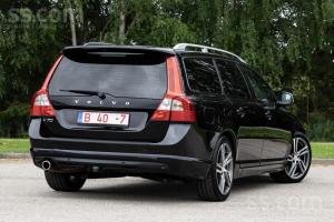 Black Volvo V70 2013 in Tukums, with an engine capacity of 2.00 L and mileage of 319 thousand km for 7950 €, photo 12 on AUTOMOTO.COM.LV
