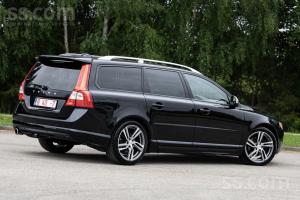 Black Volvo V70 2013 in Tukums, with an engine capacity of 2.00 L and mileage of 319 thousand km for 7950 €, photo 13 on AUTOMOTO.COM.LV