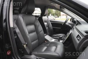 Black Volvo V70 2013 in Tukums, with an engine capacity of 2.00 L and mileage of 319 thousand km for 7950 €, photo 18 on AUTOMOTO.COM.LV