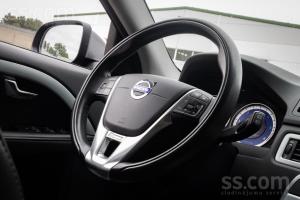 Black Volvo V70 2013 in Tukums, with an engine capacity of 2.00 L and mileage of 319 thousand km for 7950 €, photo 22 on AUTOMOTO.COM.LV