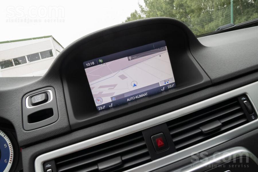 Black Volvo V70 2013 in Tukums, with an engine capacity of 2.00 L and mileage of 319 thousand km for 7950 €, photo 24 on AUTOMOTO.COM.LV