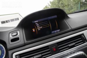 Black Volvo V70 2013 in Tukums, with an engine capacity of 2.00 L and mileage of 319 thousand km for 7950 €, photo 25 on AUTOMOTO.COM.LV