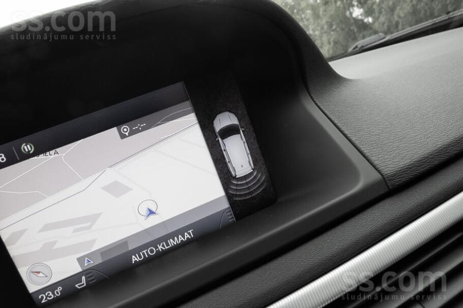 Black Volvo V70 2013 in Tukums, with an engine capacity of 2.00 L and mileage of 319 thousand km for 7950 €, photo 27 on AUTOMOTO.COM.LV