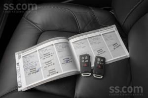 Black Volvo V70 2013 in Tukums, with an engine capacity of 2.00 L and mileage of 319 thousand km for 7950 €, photo 33 on AUTOMOTO.COM.LV