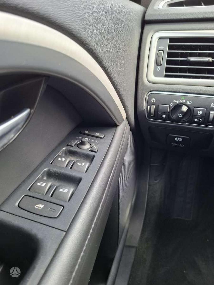 Melns Volvo V70 2013 Ukmergė, ar dzinēja tilpumu 1.97 L un nobraukumu 321 tūkst. km par 6250 €, foto 13 vietnē AUTOMOTO.COM.LV