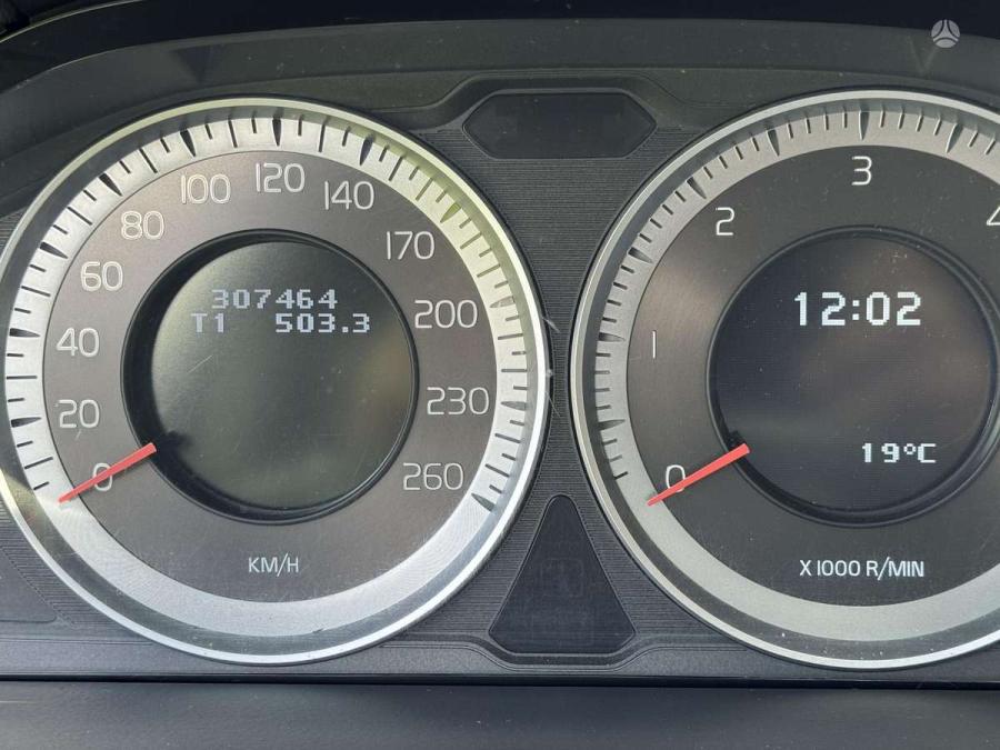Черный Вольво В70 2013 в Каунас, объемом двигателя 1.98 л и пробегом 0 тыс. км за 5200 €, фото 13 на AUTOMOTO.COM.LV