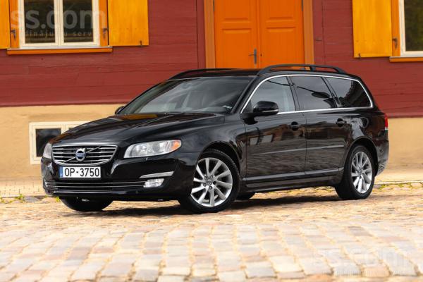 Black Volvo V70 2013 in Jelgava, with an engine capacity of 2.00 L and mileage of 0 thousand km for 6990 €, photo 4 on AUTOMOTO.COM.LV