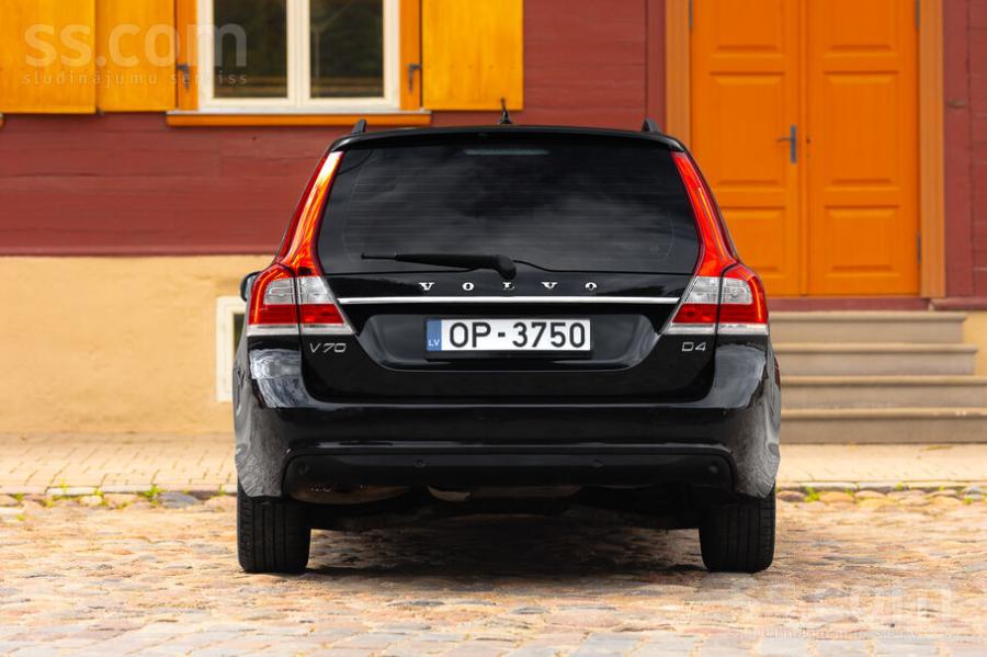 Melns Volvo V70 2013 Jelgava, ar dzinēja tilpumu 2.00 L un nobraukumu 0 tūkst. km par 6990 €, foto 17 vietnē AUTOMOTO.COM.LV