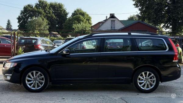 Black Volvo V70 2013 in Ukmerge, with an engine capacity of 1.98 L and mileage of 352 thousand km for 5900 €, photo 8 on AUTOMOTO.COM.LV