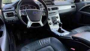 Melns Volvo V70 2013 Ukmergė, ar dzinēja tilpumu 1.98 L un nobraukumu 352 tūkst. km par 5900 €, foto 14 vietnē AUTOMOTO.COM.LV