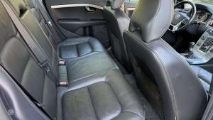 Melns Volvo V70 2013 Ukmergė, ar dzinēja tilpumu 1.98 L un nobraukumu 352 tūkst. km par 5900 €, foto 15 vietnē AUTOMOTO.COM.LV