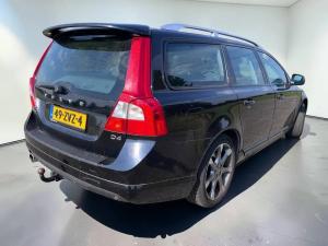 Black Volvo V70 2013 in Jurmala, with an engine capacity of 2.00 L and mileage of 0 thousand km for 6950 €, photo 7 on AUTOMOTO.COM.LV