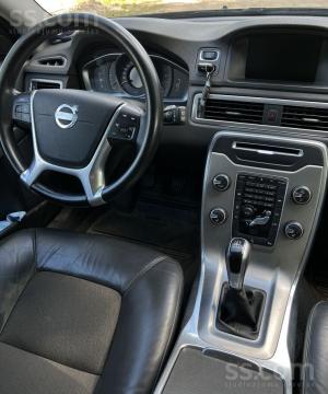 Melns Volvo V70 2013 Ogre, ar dzinēja tilpumu 2.00 L un nobraukumu 296 tūkst. km par 5500 €, foto 6 vietnē AUTOMOTO.COM.LV