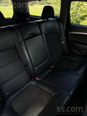 Melns Volvo V70 2013 Ogre, ar dzinēja tilpumu 2.00 L un nobraukumu 296 tūkst. km par 5500 €, foto 8 vietnē AUTOMOTO.COM.LV