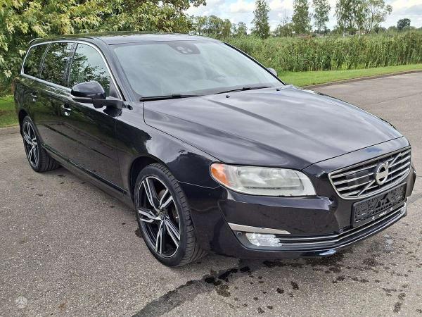 Melns Volvo V70 2013 Ukmergė, ar dzinēja tilpumu 1.98 L un nobraukumu 324 tūkst. km par 5950 €, foto 2 vietnē AUTOMOTO.COM.LV