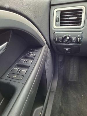 Melns Volvo V70 2013 Ukmergė, ar dzinēja tilpumu 1.98 L un nobraukumu 324 tūkst. km par 5950 €, foto 9 vietnē AUTOMOTO.COM.LV