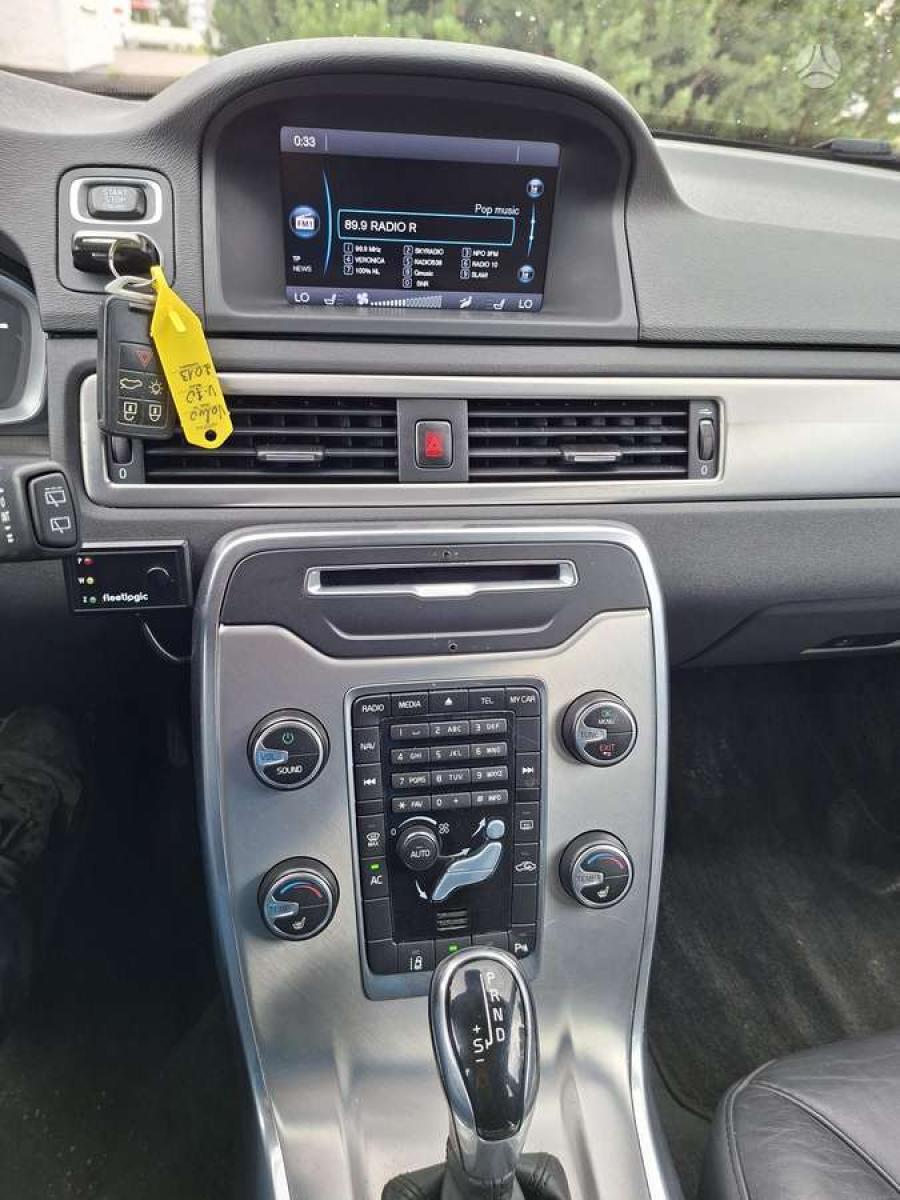 Melns Volvo V70 2013 Ukmergė, ar dzinēja tilpumu 1.98 L un nobraukumu 324 tūkst. km par 5950 €, foto 12 vietnē AUTOMOTO.COM.LV
