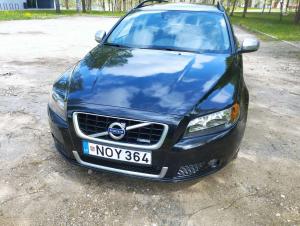 Black Volvo V70 2013 in Plunge, with an engine capacity of 2.40 L and mileage of 248 thousand km for 6700 €, photo  on AUTOMOTO.COM.LV