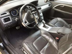 Black Volvo V70 2013 in Plunge, with an engine capacity of 2.40 L and mileage of 248 thousand km for 6700 €, photo 12 on AUTOMOTO.COM.LV