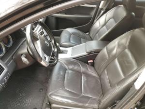 Black Volvo V70 2013 in Plunge, with an engine capacity of 2.40 L and mileage of 248 thousand km for 6700 €, photo 15 on AUTOMOTO.COM.LV