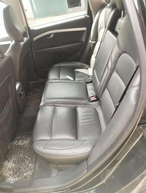 Black Volvo V70 2013 in Plunge, with an engine capacity of 2.40 L and mileage of 248 thousand km for 6700 €, photo 24 on AUTOMOTO.COM.LV