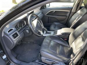 Black Volvo V70 2013 in Valmiera, with an engine capacity of 2.40 L and mileage of 320 thousand km for 7100 €, photo 9 on AUTOMOTO.COM.LV