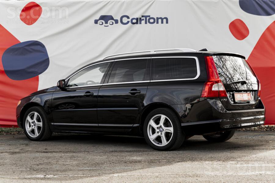 Black Volvo V70 2013 in Riga, with an engine capacity of 2.00 L and mileage of 281 thousand km for 7250 €, photo 5 on AUTOMOTO.COM.LV