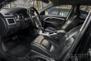 Black Volvo V70 2013 in Riga, with an engine capacity of 2.00 L and mileage of 281 thousand km for 7250 €, photo 8 on AUTOMOTO.COM.LV