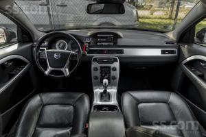 Black Volvo V70 2013 in Riga, with an engine capacity of 2.00 L and mileage of 281 thousand km for 7250 €, photo 10 on AUTOMOTO.COM.LV