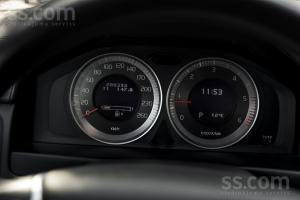 Black Volvo V70 2013 in Riga, with an engine capacity of 2.00 L and mileage of 281 thousand km for 7250 €, photo 18 on AUTOMOTO.COM.LV