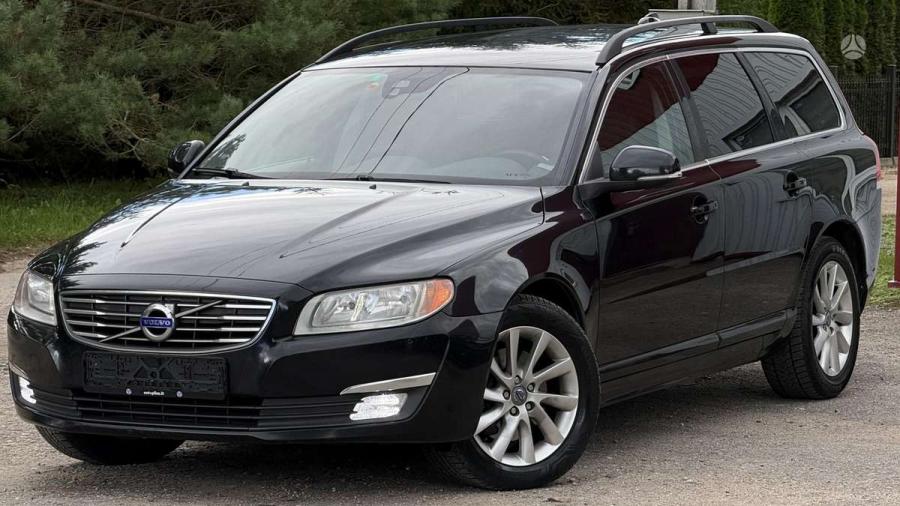 Black Volvo V70 2013 in Ukmerge, with an engine capacity of 1.98 L and mileage of 350 thousand km for 5900 €, photo 3 on AUTOMOTO.COM.LV