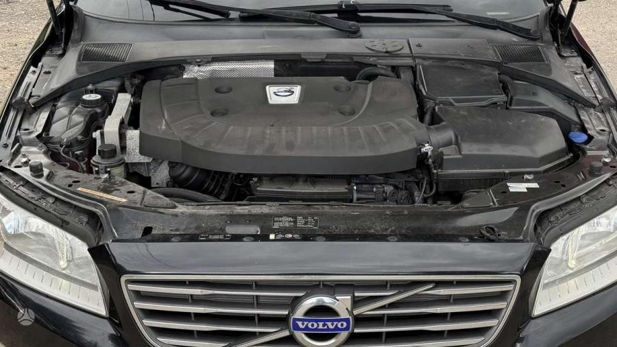 Black Volvo V70 2013 in Ukmerge, with an engine capacity of 1.98 L and mileage of 350 thousand km for 5900 €, photo 21 on AUTOMOTO.COM.LV