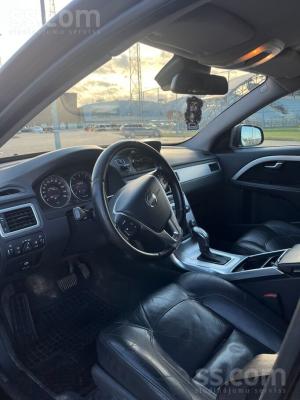 Black Volvo V70 2013 in Valmiera, with an engine capacity of 2.00 L and mileage of 450 thousand km for 4300 €, photo 7 on AUTOMOTO.COM.LV