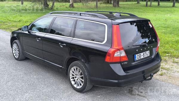 Black Volvo V70 2013 in Riga, with an engine capacity of 2.00 L and mileage of 0 thousand km for 3490 €, photo 3 on AUTOMOTO.COM.LV