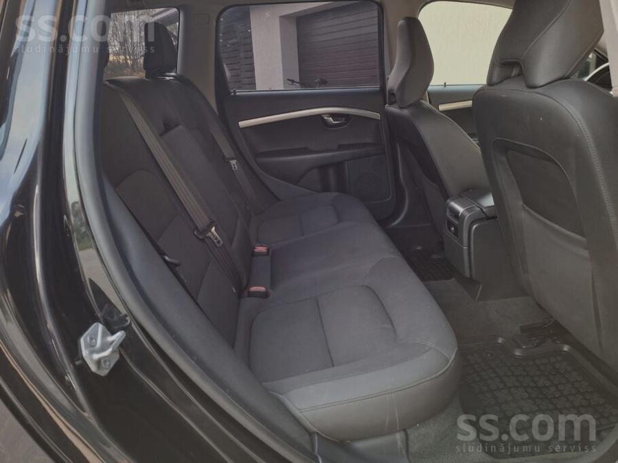 Melns Volvo V70 2014 Tukums, ar dzinēja tilpumu 2.00 L un nobraukumu 348 tūkst. km par 4990 €, foto 10 vietnē AUTOMOTO.COM.LV