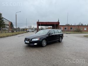 Melns Volvo V70 2014 Cēsis, ar dzinēja tilpumu 1.60 L un nobraukumu 0 tūkst. km par 6900 €, foto 3 vietnē AUTOMOTO.COM.LV