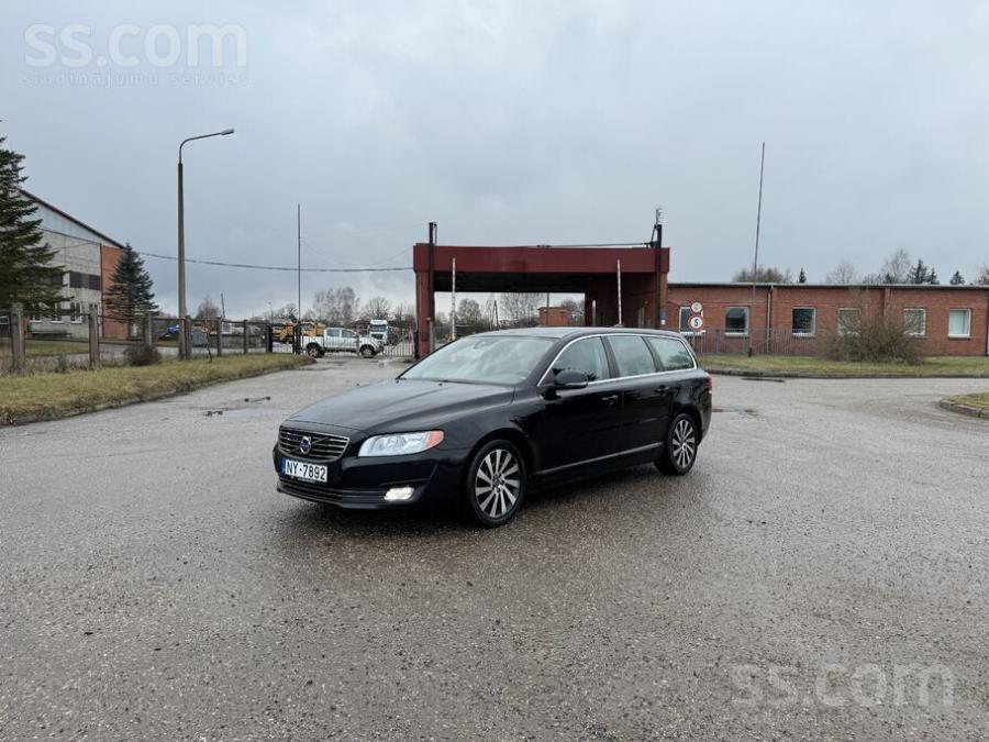 Melns Volvo V70 2014 Cēsis, ar dzinēja tilpumu 1.60 L un nobraukumu 0 tūkst. km par 6900 €, foto 3 vietnē AUTOMOTO.COM.LV