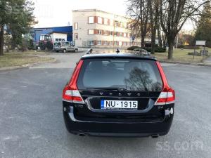 Melns Volvo V70 2014 Ogre, ar dzinēja tilpumu 2.00 L un nobraukumu 0 tūkst. km par 11900 €, foto 5 vietnē AUTOMOTO.COM.LV