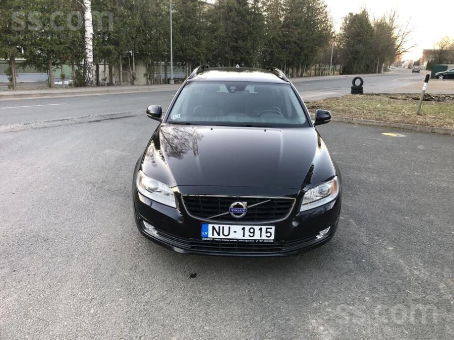 Melns Volvo V70 2014 Ogre, ar dzinēja tilpumu 2.00 L un nobraukumu 0 tūkst. km par 11900 €, foto 9 vietnē AUTOMOTO.COM.LV