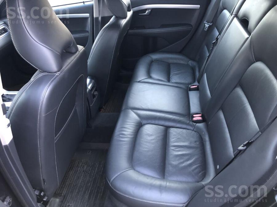 Melns Volvo V70 2014 Ogre, ar dzinēja tilpumu 2.00 L un nobraukumu 0 tūkst. km par 11900 €, foto 18 vietnē AUTOMOTO.COM.LV