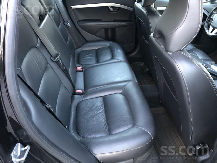 Melns Volvo V70 2014 Ogre, ar dzinēja tilpumu 2.00 L un nobraukumu 0 tūkst. km par 11900 €, foto 21 vietnē AUTOMOTO.COM.LV