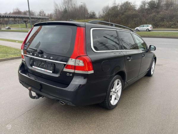 Melns Volvo V70 2014 Kauņa, ar dzinēja tilpumu 1.97 L un nobraukumu 256 tūkst. km par 6250 €, foto 11 vietnē AUTOMOTO.COM.LV