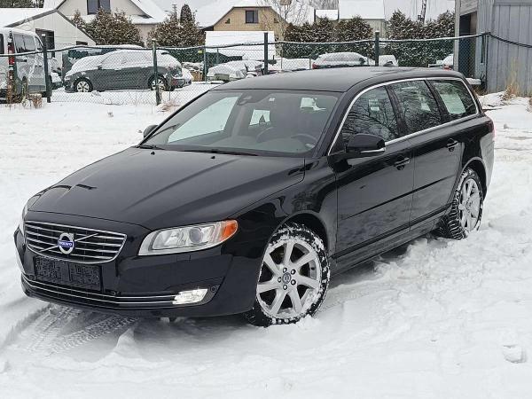 Black Volvo V70 2014 in Utena, with an engine capacity of 1.98 L and mileage of 268 thousand km for 7500 €, photo 1 on AUTOMOTO.COM.LV