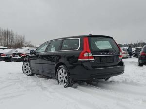 Melns Volvo V70 2014 Utena, ar dzinēja tilpumu 1.98 L un nobraukumu 268 tūkst. km par 7500 €, foto 2 vietnē AUTOMOTO.COM.LV