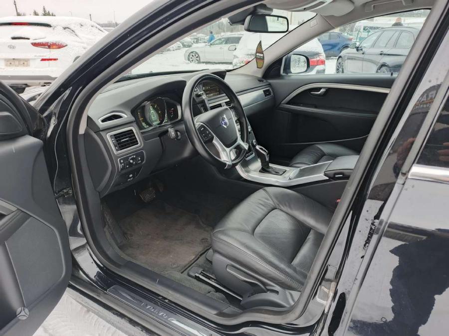 Melns Volvo V70 2014 Utena, ar dzinēja tilpumu 1.98 L un nobraukumu 268 tūkst. km par 7500 €, foto 5 vietnē AUTOMOTO.COM.LV