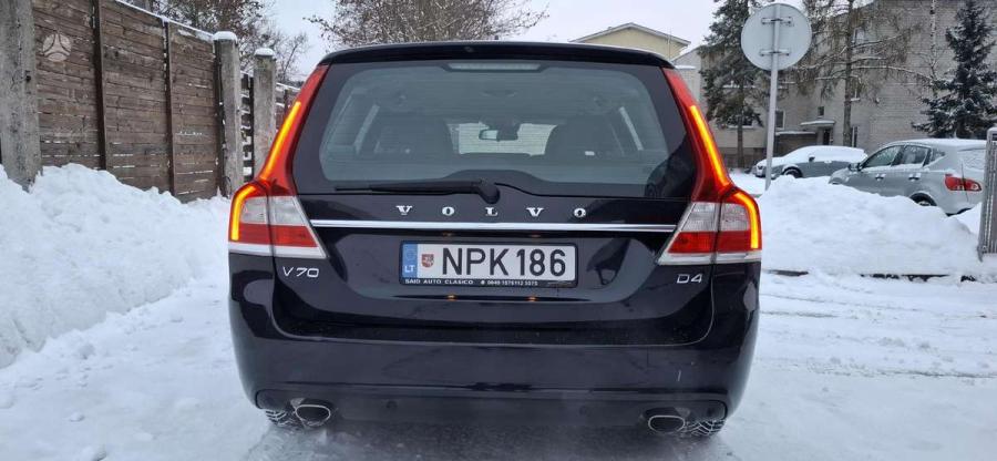 Black Volvo V70 2014 in Jonava, with an engine capacity of 1.97 L and mileage of 220 thousand km for 6850 €, photo 7 on AUTOMOTO.COM.LV
