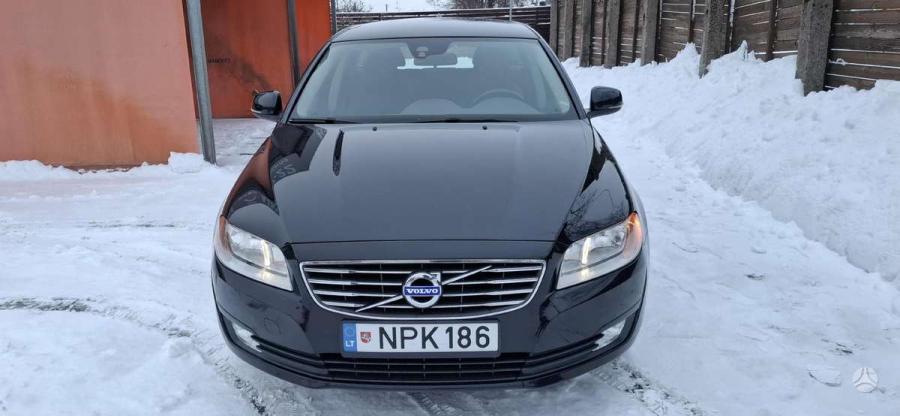 Black Volvo V70 2014 in Jonava, with an engine capacity of 1.97 L and mileage of 220 thousand km for 6850 €, photo 8 on AUTOMOTO.COM.LV